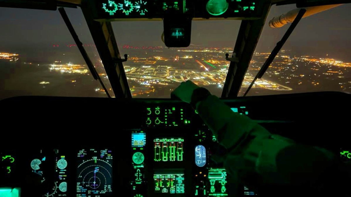700 personas, 24 aviones, 21 pilotos, 6 oficiales de inteligencia y 5 ...