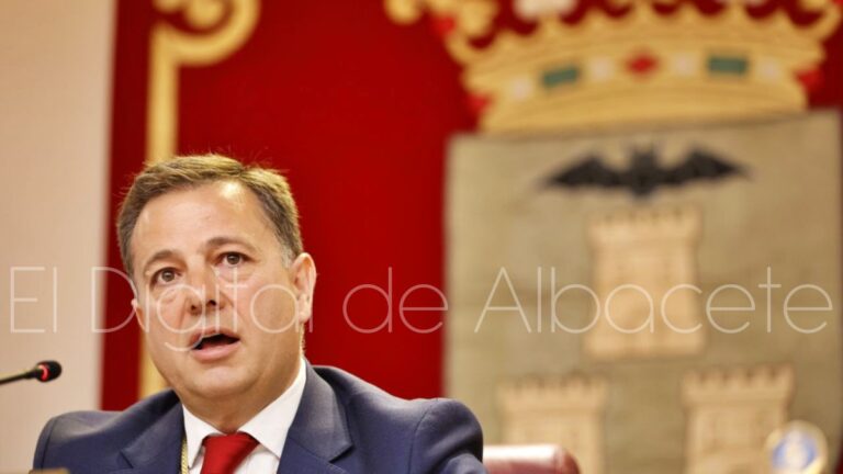 Manuel Serrano apuesta por “iluminar Albacete con transparencia y ...