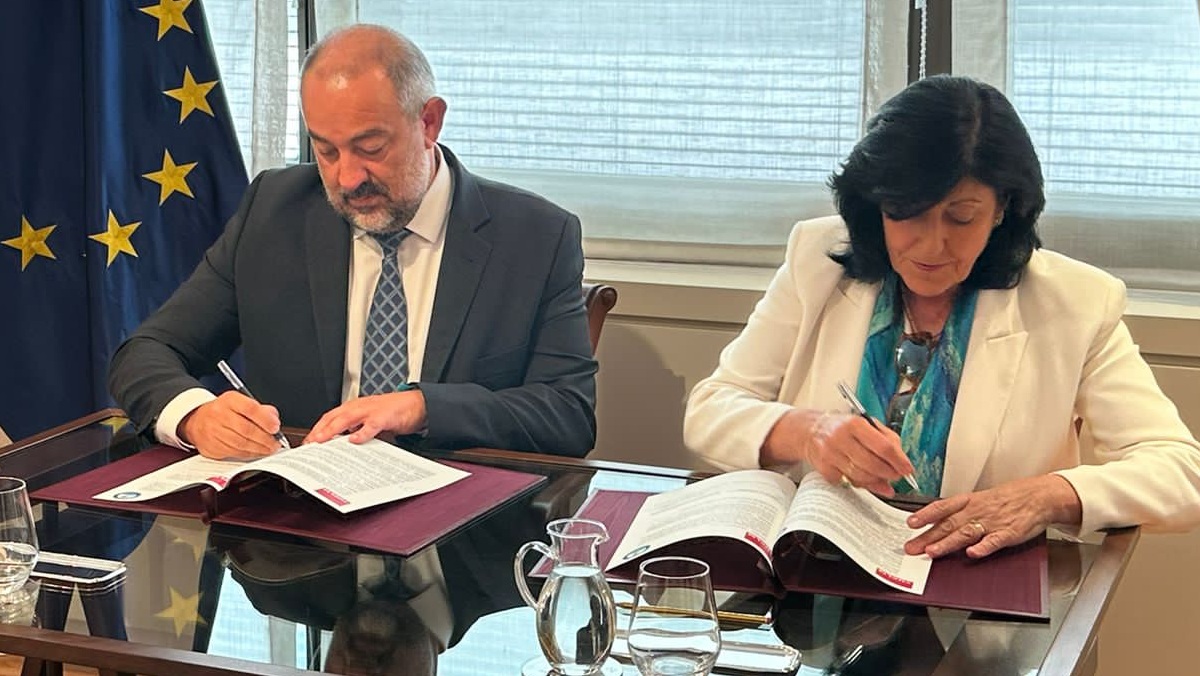La Uclm Y El Cni Firman Un Acuerdo Marco De Colaboración En Materia De