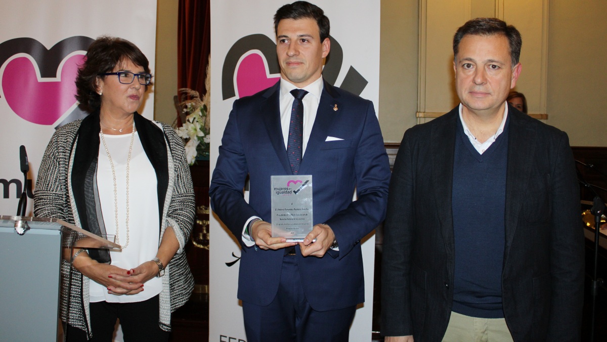 La Asociación Mujeres en Igualdad y su tradición de pregonar la Navidad ...